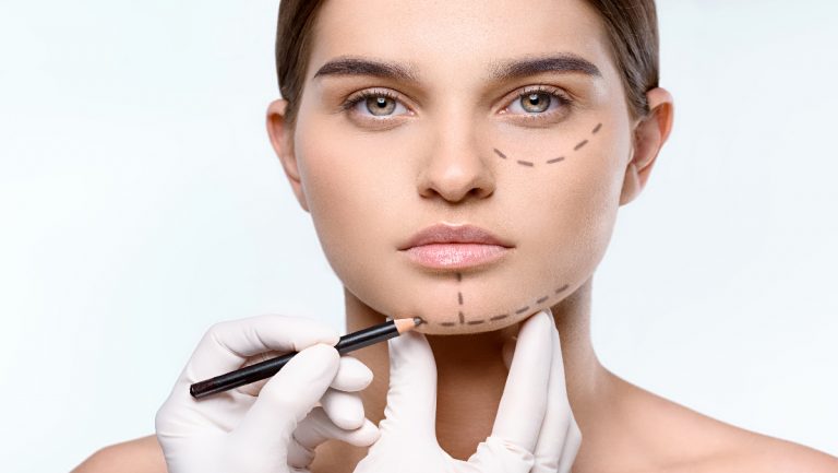 Botox in Bahrain: Define Your Jawline with Nefertiti Botox